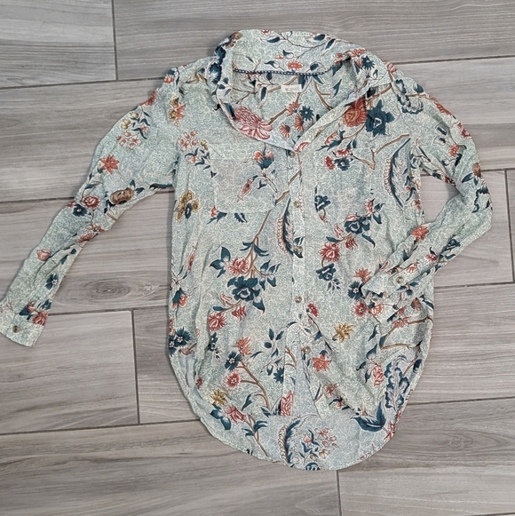 Pilcro | Tops | Pilcro By Anthropologie Weightless Floral Blouse | Poshmark